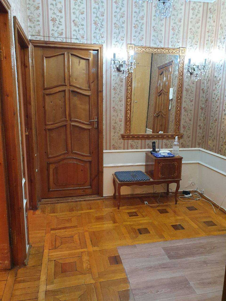 Дархан Т.Ханум спецплан 4-комн 3/4 125 м² 2 с/у кирпич лоджия 2.3х9 м.