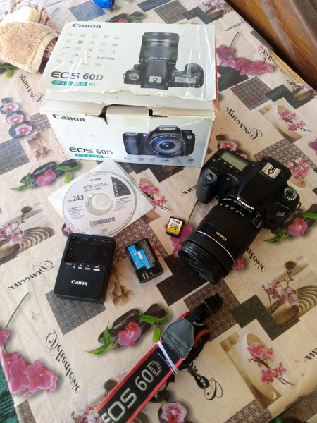 Canon 60 D canon