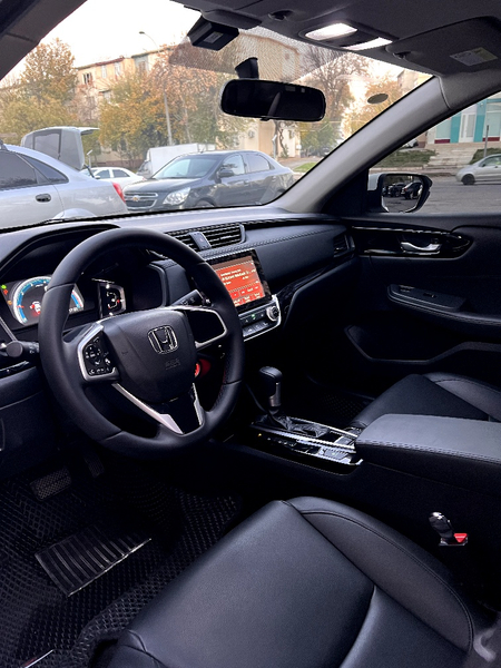 Honda Krider  holati alo darajada\\nЦвет белый жемчуг \\nКраска тоза тош т