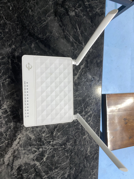 продается роутер gpon