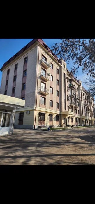 ЧИЛАНЗАР 19-й квартал ор-р Хирмонтепа Коробка 3-комнатная 76 м2 Срочно