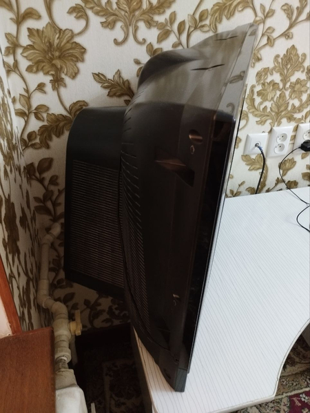 Lg televizor  sotiladi