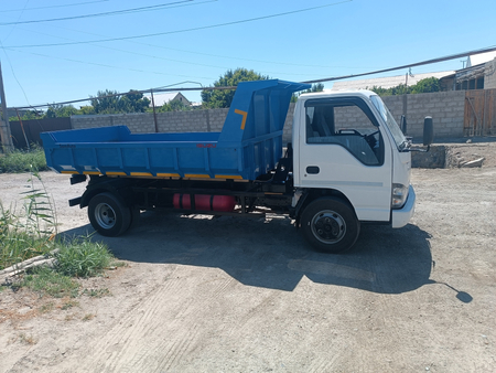 Isuzu shassi sotiladi yili 2021