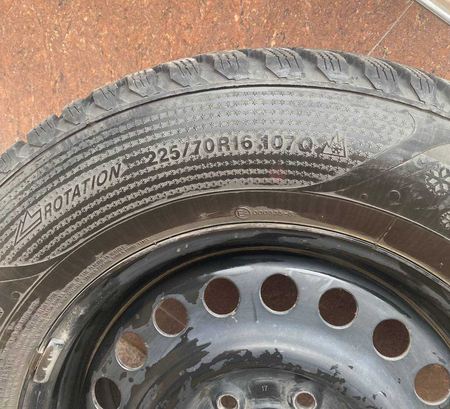 Продаются зимние шины Marshall 225/70R 16 106Q