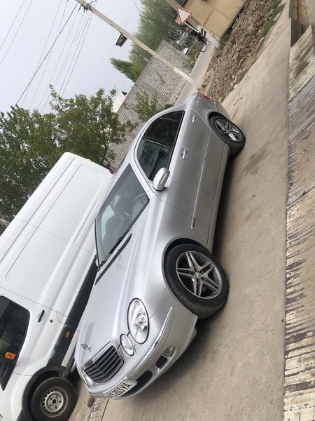 W211 srochni sotiladi