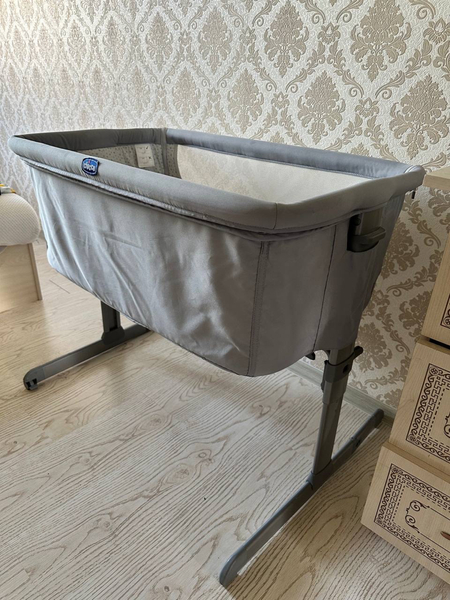 Детская приставная кроватка Chicco