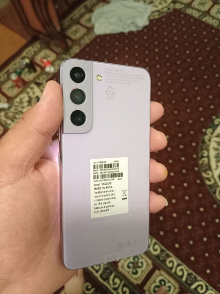 Samsung S22 satiladi