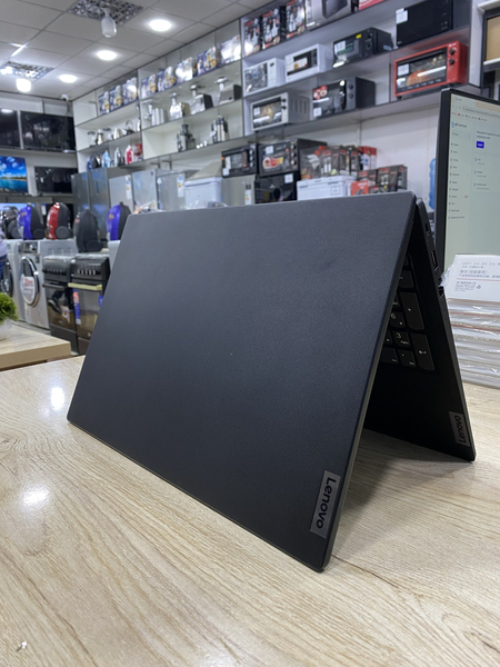 lenovoi3 8/256ssd ddr4 platasi