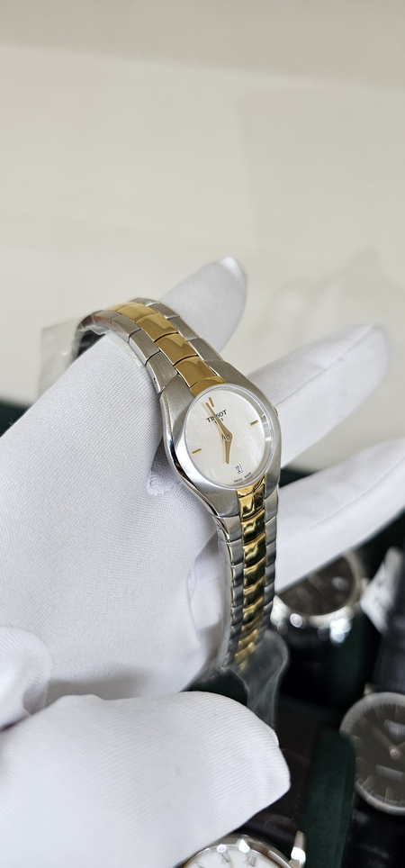 Женские Часы Tissot С бриллиантиками