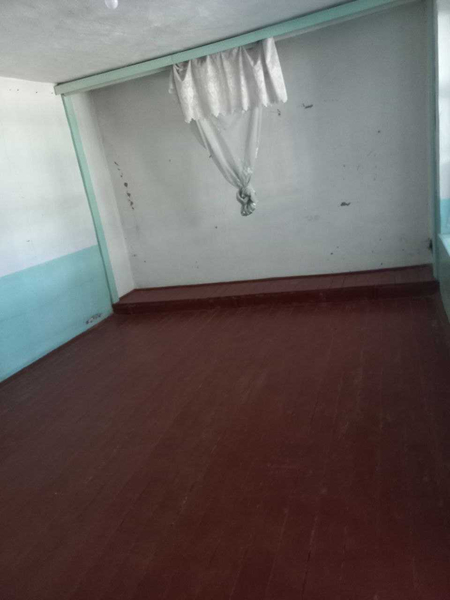 Yangibozor yo'lni yuzida 1-linyada uy arendaga beriladi