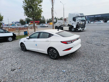 Jac J7 China Motorsda tayyor
