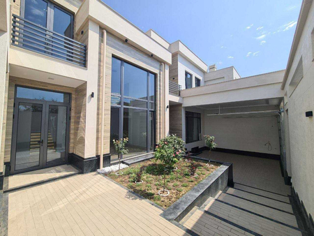 Продается Евро дом Центр Луначарский  540м2