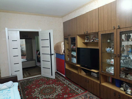 Квартира 3/1/5 на Ю-19 с огородом и мебелью, 1-линия (А)