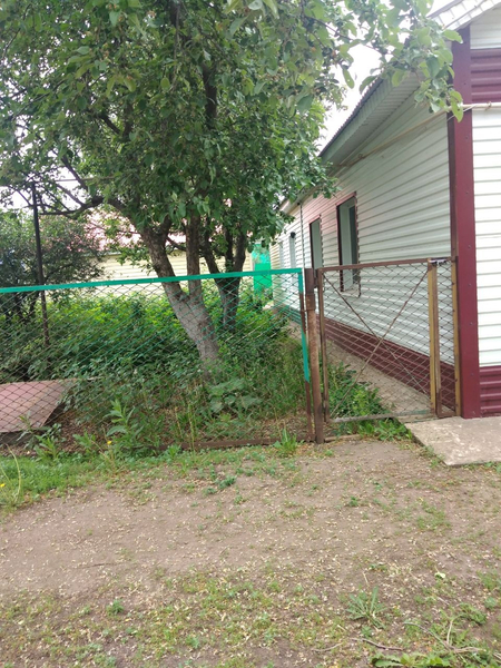 Россия. Республика Татарстан. Актаныш районный центр. 12 соток. 90 кв.
