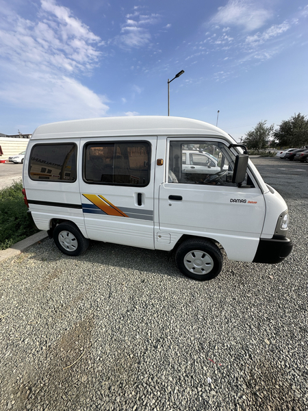 Chevrolet damas sotiladi