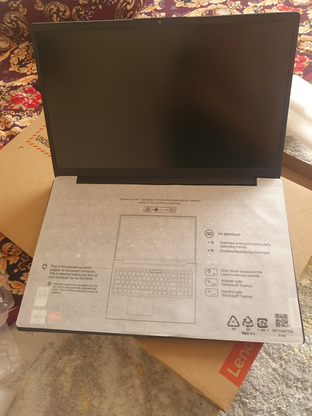 Notebook Lenovo yangi
