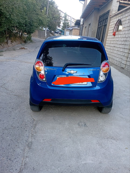 Spark 2 pazitsiya metan gaz  2011 yil