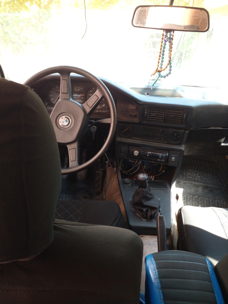 BMW  520i E28 кузов