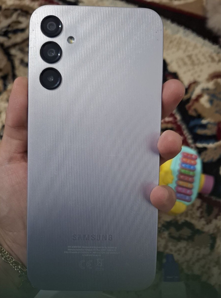 Samsung A 14 xolati yaxshi