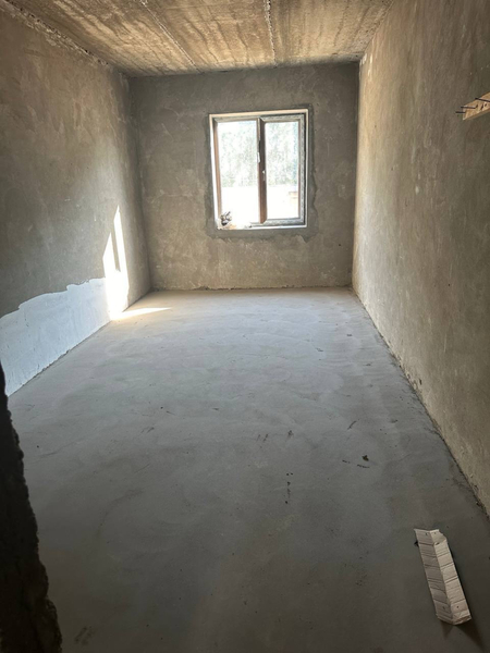 Bek baraka dom 1 etaj 3 xona 70kv