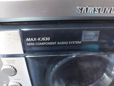 Музыкальный центр SAMSUNG  KJ630