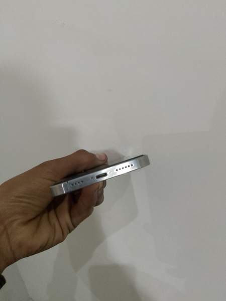 IPhone x r 15 pro qilingan