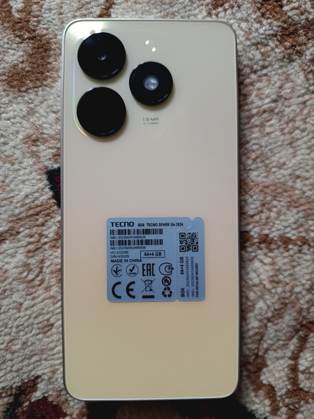Смартфон Tekno spark