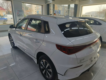 BYD E2 405 km 2024 restyling
