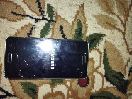 SAMSUNG J 2  prime
