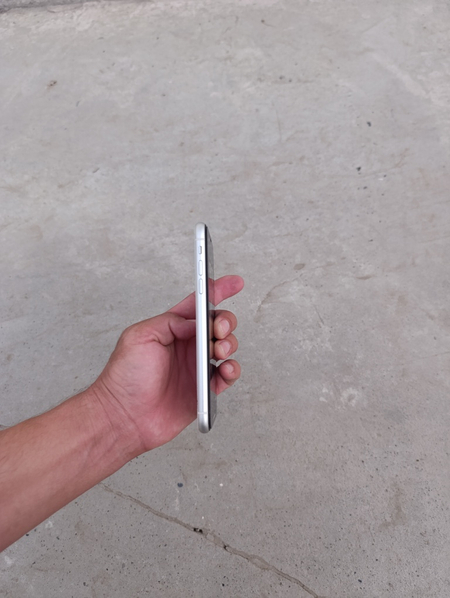 iPhone 11 128Gb Roʻyxatdan oʻtgan.