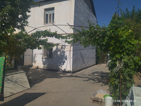 2кабатлы уй сатылады. Гербиш завод ашадан откеннен кейин жолдын бойы.