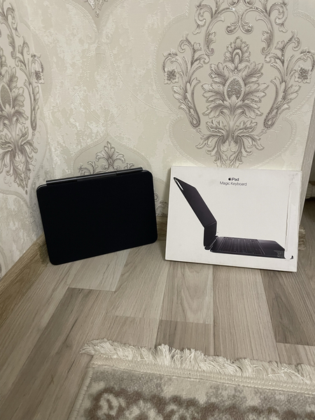 Yangi Ipad Pro M4 Chip - 0 SIKL. FULL SET + MAGIC KEYBOARD