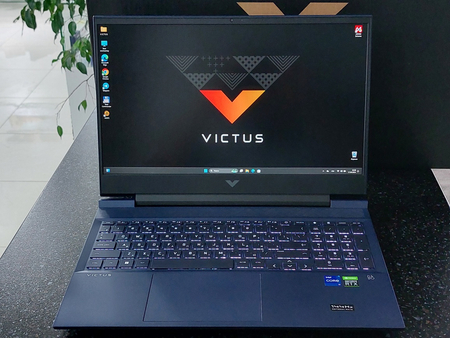 HP VICTUS сотилади