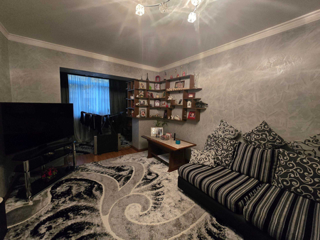 Пединститут Парк Бабура 3-комн 77-серия 1/4 70 м² ремонт тихий двор