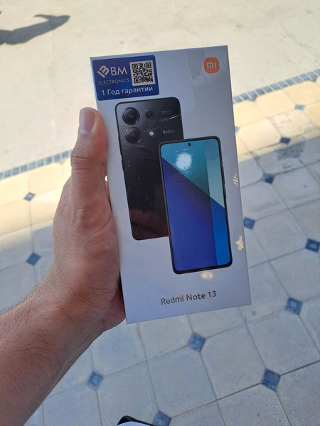 Redmi note 13 8/256 1 yil kafolati bor yangi qiziqanla tel qisin