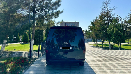 Legendarniy Hyundai Staria