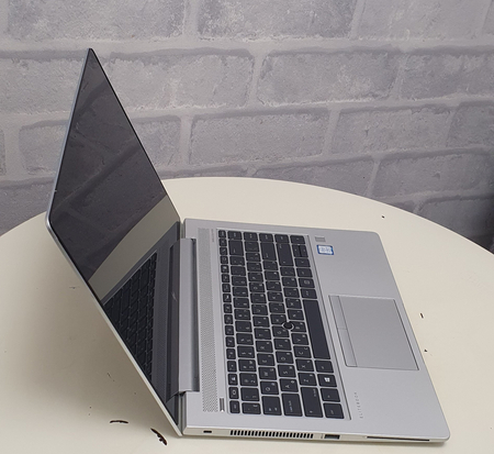 HP EliteBook 840 G5

14” FHD IPS 120ghz Touchscreen 

CORE i7-8650U
8G