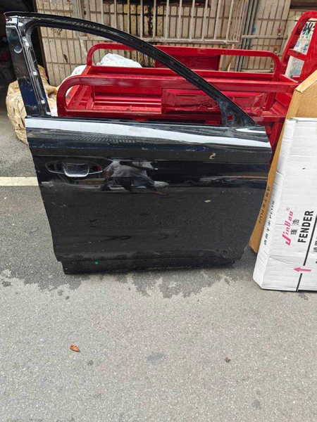 Barcha turdagi elektro mobil zapchastlarini yetkazib beramiz