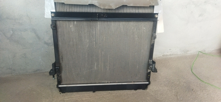 Радиатор Исузу CNG