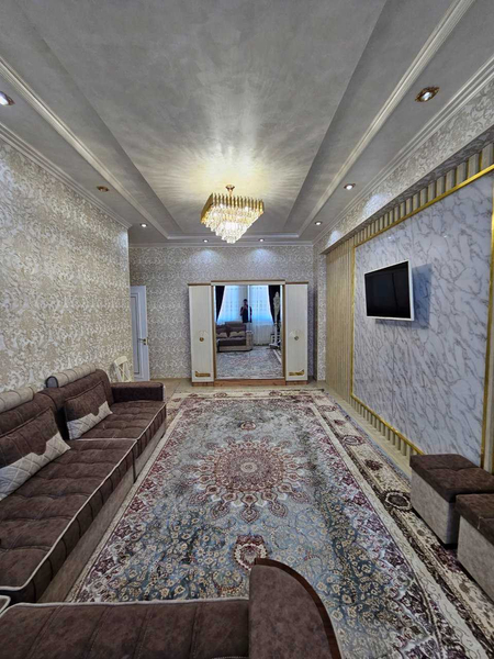 1 xonali 50m² 3-qavat uy sotiladi