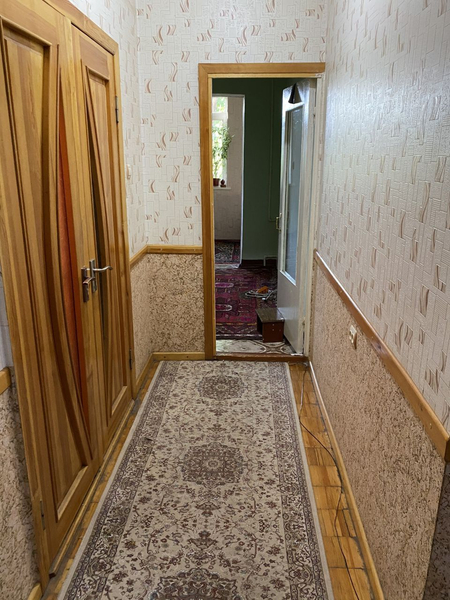 Продаётся квартира Карасу-1.  3/4/5. 78м². Панель. Балкон 2*6.