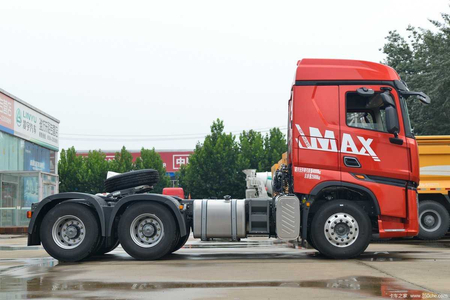 Тягач Howo-Max 480 6x4 дизельный (сзади 2 моста на пневмоподвеске)