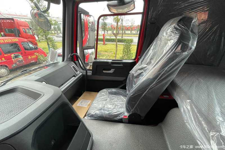 Газовый тигач газли тягач HOWO V7 X 6x4 CNG 2022 йил янги