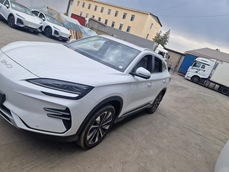 BYD YUAN UP 3 - pozitsiya + dop. Paket. 3 - позиция с до. Пакетом