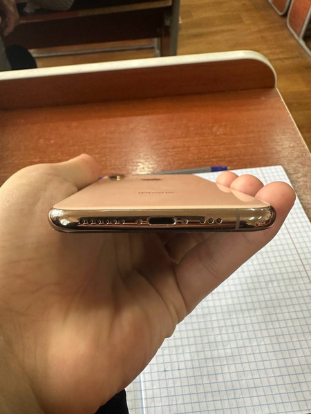 Iphone xs xoladi ideal qurt sastayaniya