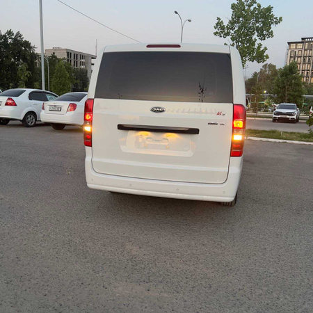 JAC M3 Microbus avtomashina