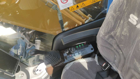Экскаватор колесный SANY SY155W