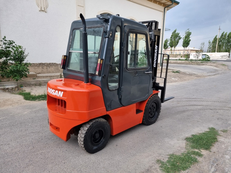 Автопогрузчик(кара,kara, auto kara)DOOSAN 2.5FD