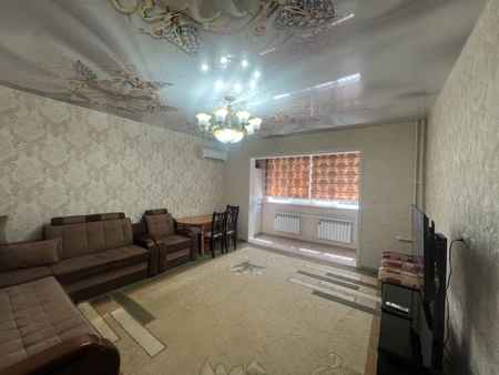 Продам свою 3-ком. квартиру на м-в М.Риезий паркентский базар