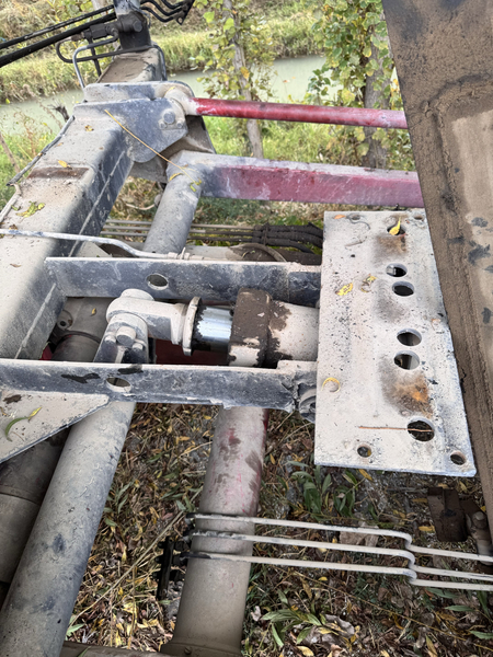 Vishka evakuator manuplator zapchastla